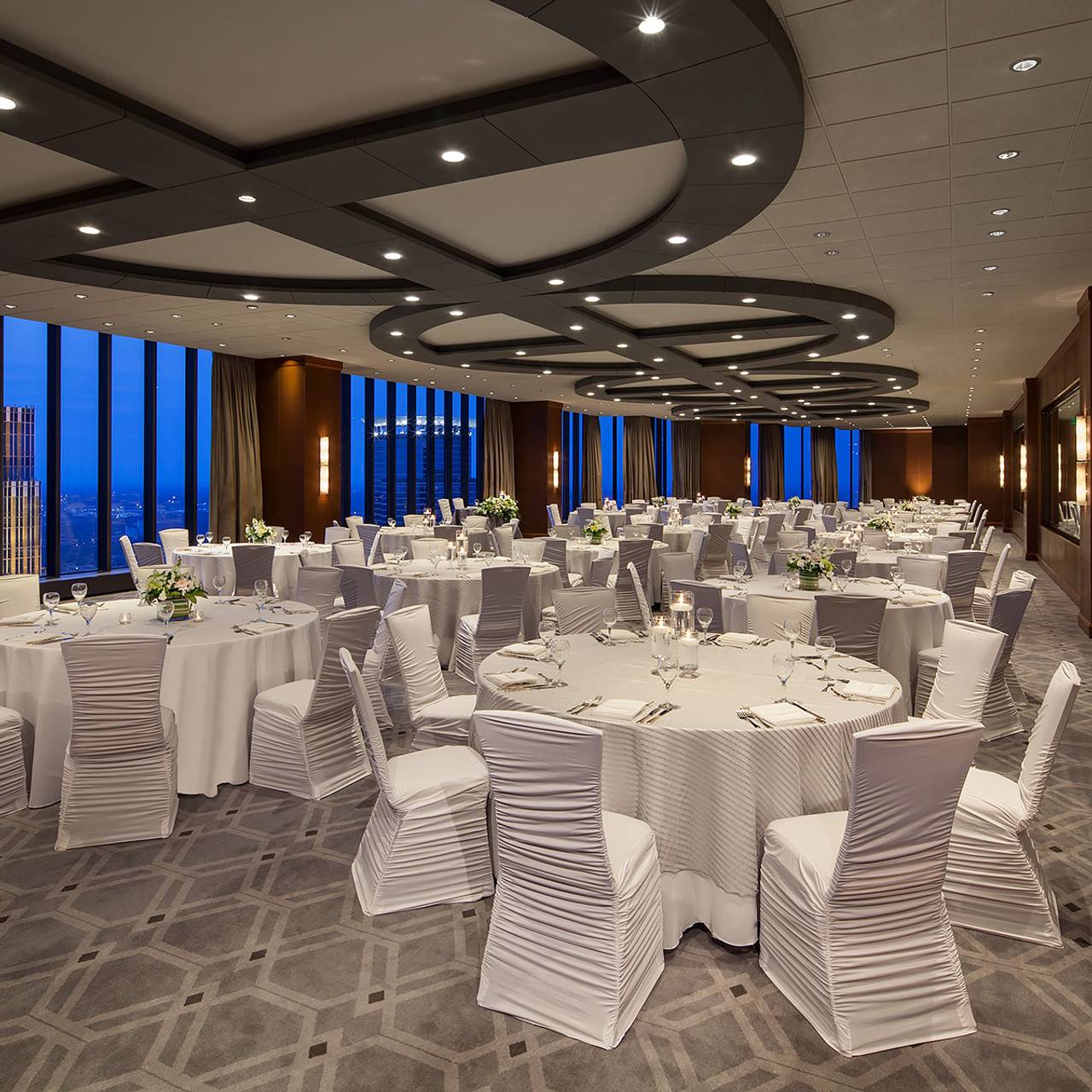 Ids Restaurant 50th Floor | Floor Roma