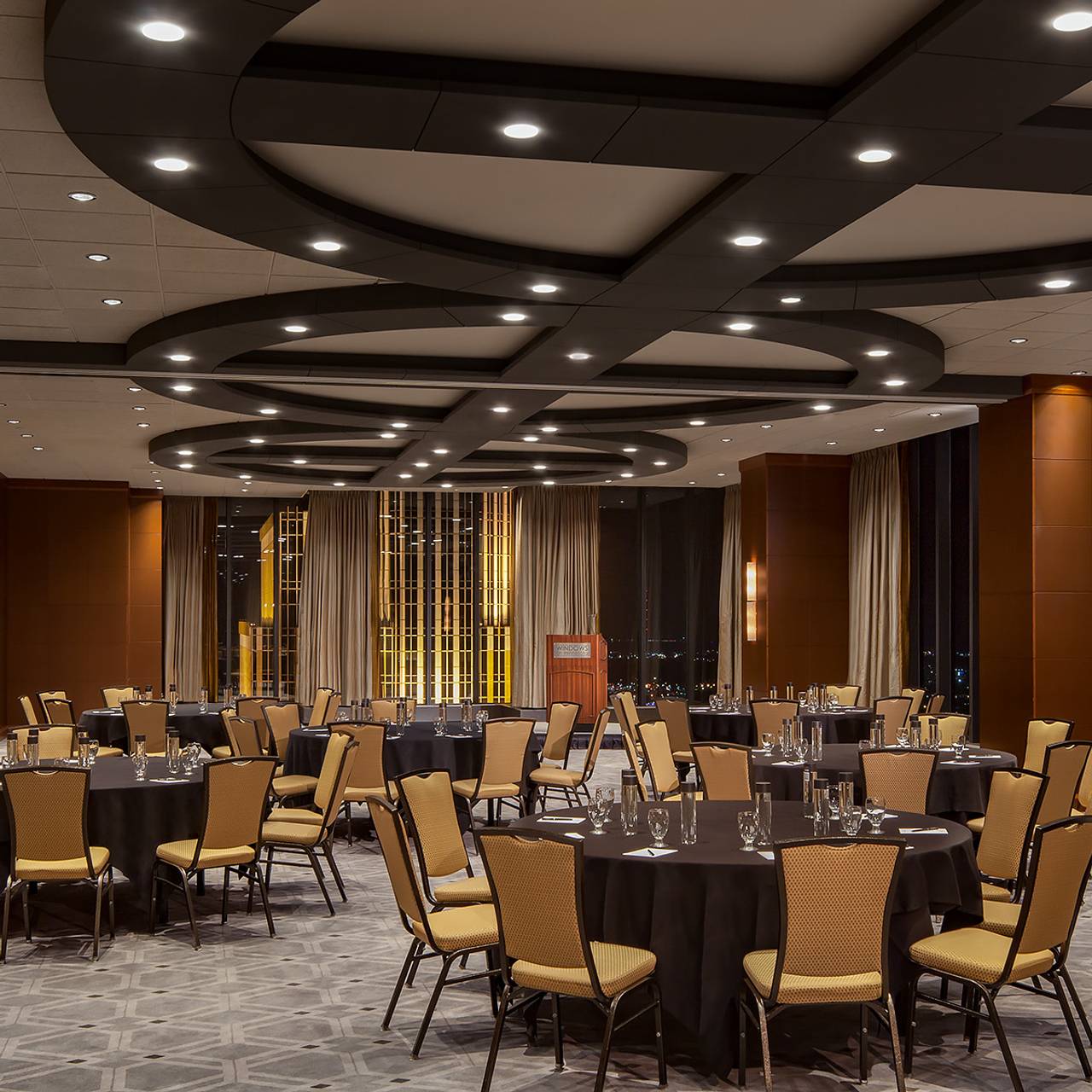 Ids Restaurant 50th Floor | Floor Roma