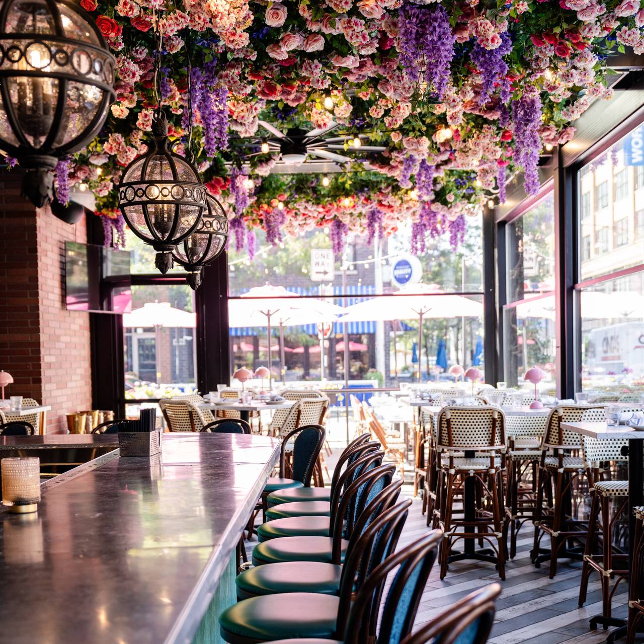 Bar La Rue - Chicago Cocktail Compass