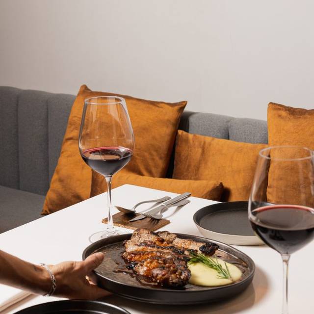 Barra Baja - Updated 2026, Mediterranean Restaurant in Seville, AN