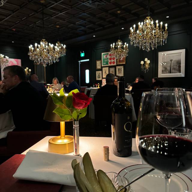 Papi’s Restaurant - London, ON | OpenTable