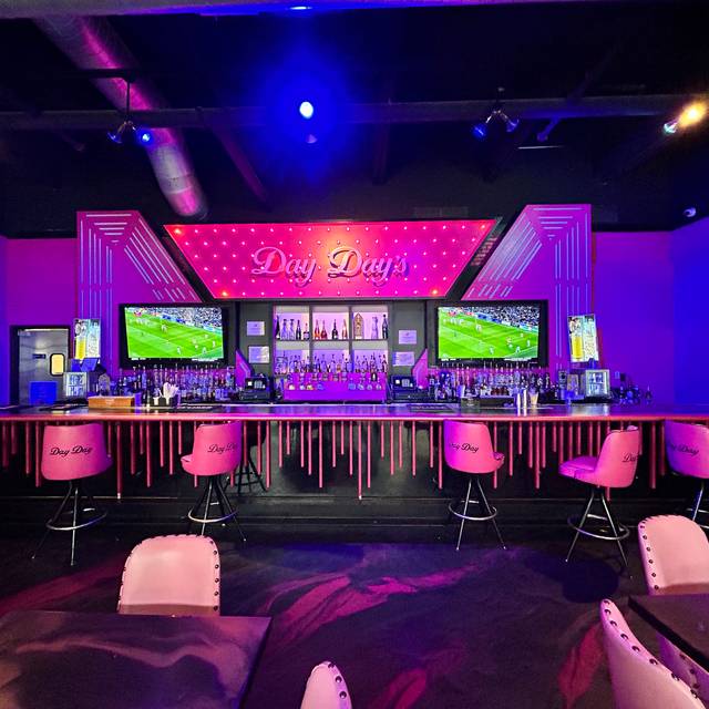 One Mike Detroit - Updated 2025, American Restaurant in Detroit, MI