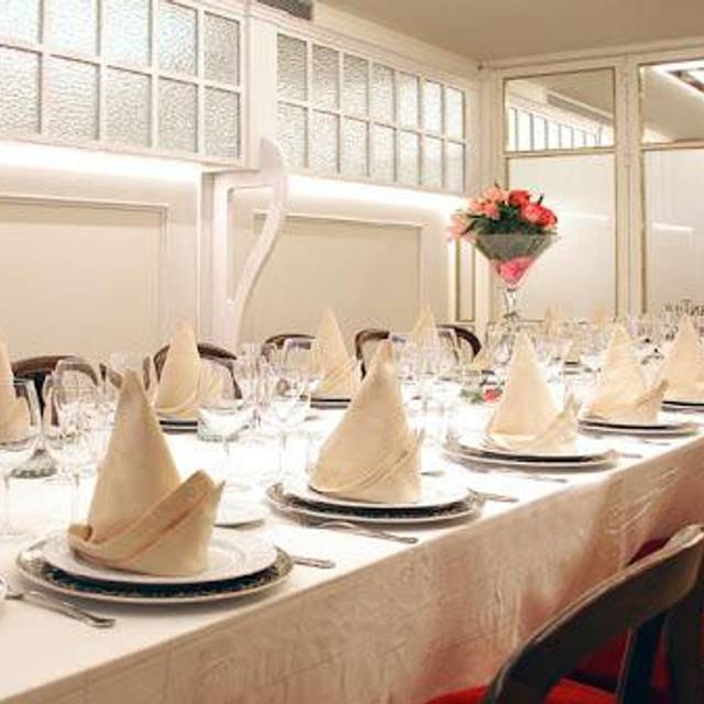 TRAGANTÚA Gran Taberna Restaurant - Zaragoza, AR | OpenTable