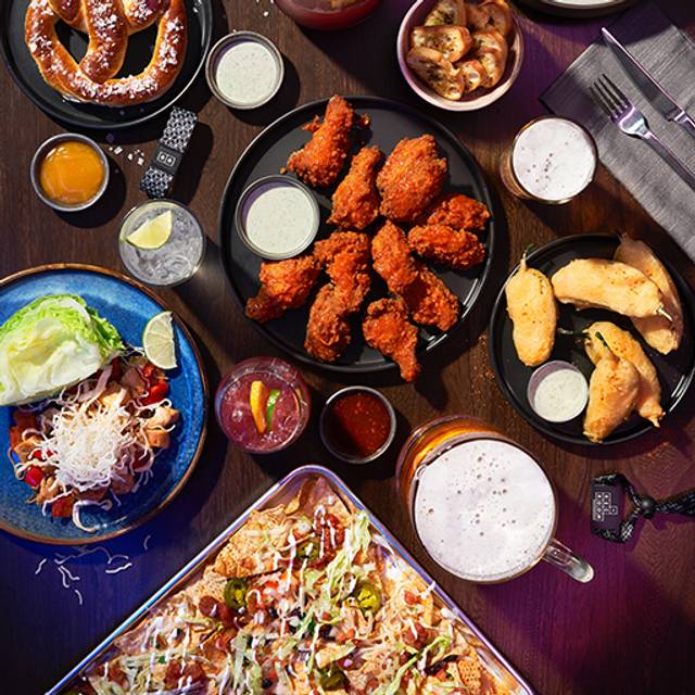 The Rec Room - Royalmount Restaurant - Mont-Royal, QC | OpenTable