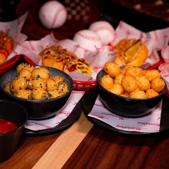 Restaurante Moonshot Social - London, Greater London | OpenTable