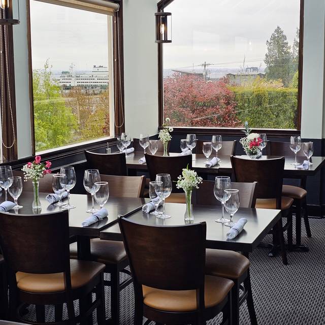 Hook & Cleaver Restaurant - Mukilteo, WA | OpenTable