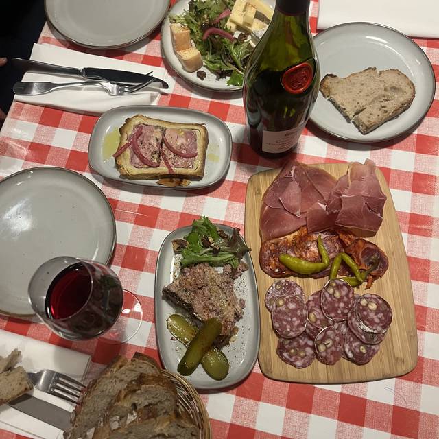 Galinette Bistrot Restaurant - Paris, Ile-de-France | OpenTable