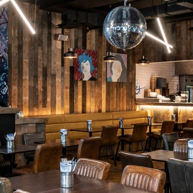 Gordon Ramsay Street Burger — Charing Cross Road Restaurant - London ...