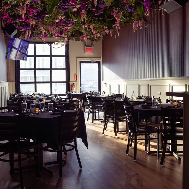 Ivy Kitchen & Bar Restaurant - Rockville Centre, NY | OpenTable