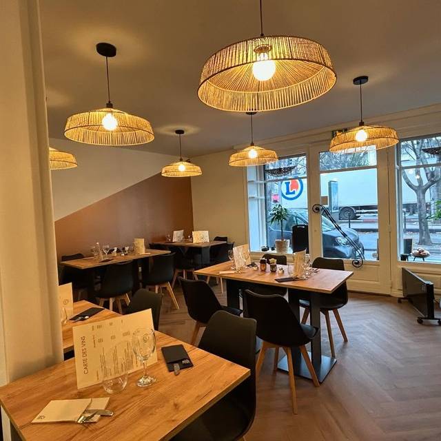 La Parenthèse de Thom Restaurant - Marseille, Provence-Alpes-Cote d ...
