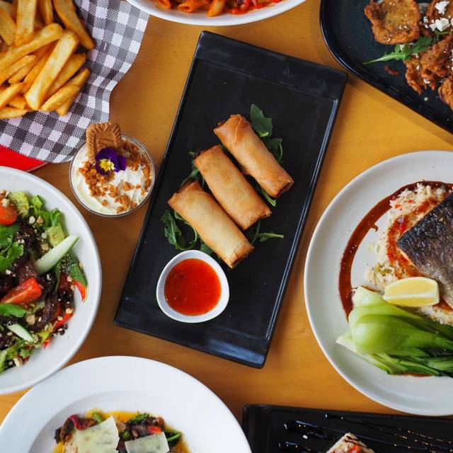 Castello's Cardinia Hotel Restaurant - Pakenham, AU-VIC | OpenTable