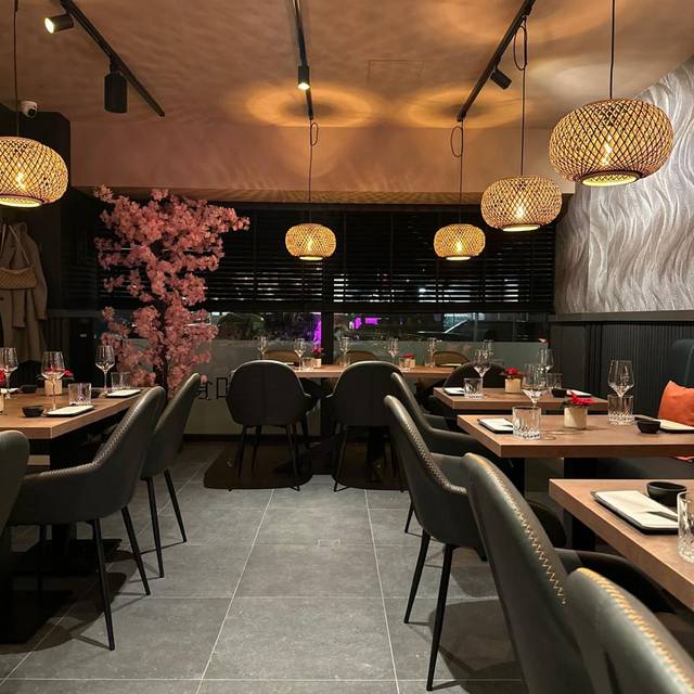 Hamika Restaurant - Hamburg, HH | OpenTable