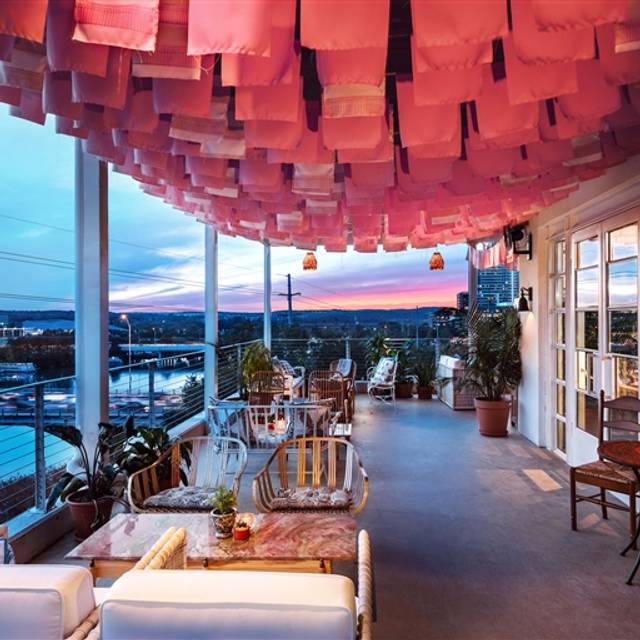 P6 Restaurant - Austin, TX | OpenTable