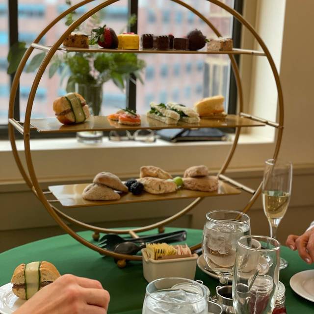 Allerton Tip Top Tap Restaurant - Chicago, IL | OpenTable