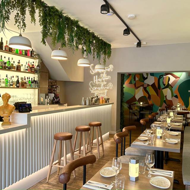 Restaurante MUST Day & Night - London, , Greater London | OpenTable