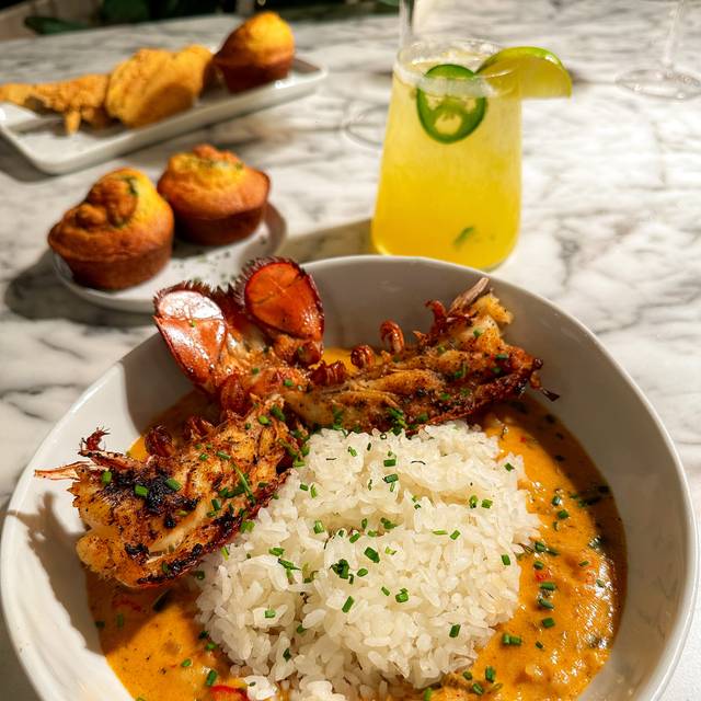 The Honey Hole - Updated 2025, American Restaurant in Houston, TX