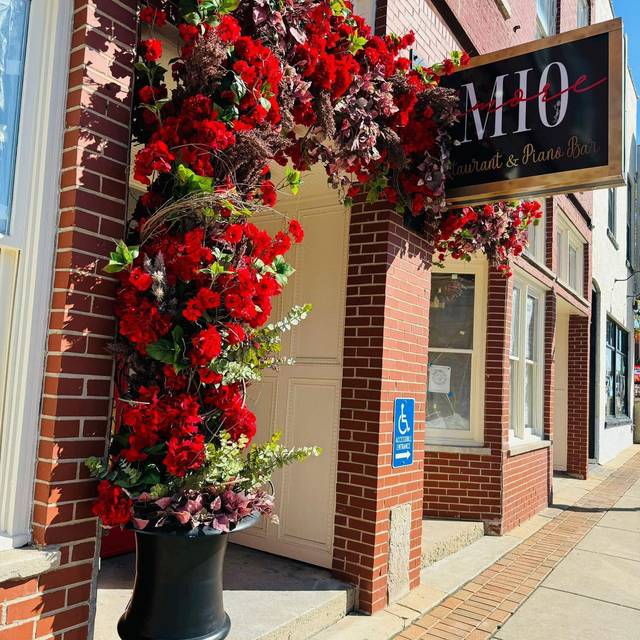 Amore Mio Restaurant & Piano Bar - Aurora, IL | OpenTable