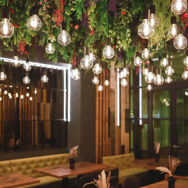 Upper Grill & Bar – Aktualisiert 2025, Grill Restaurant in Berlin, BE