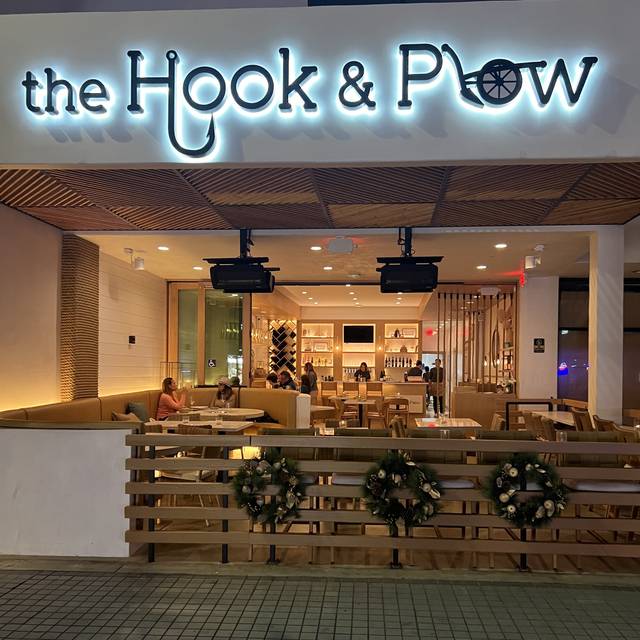 the Hook & Plow - Manhattan Beach Restaurant - Manhattan Beach, CA ...