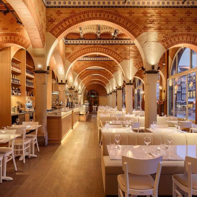 The Seafood Bar - Damrak 213 restaurant - Amsterdam, Noord-Holland ...