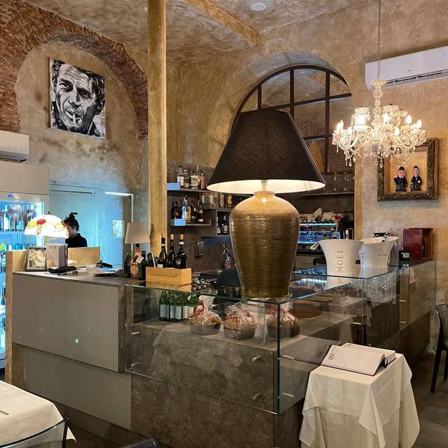 ARCANO T4 Fish & Music Restaurant - Milano, Citta Metropolitana di ...