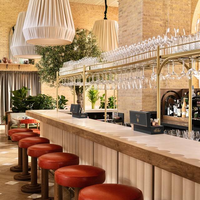 Restaurante The Campaner - London, Greater London | OpenTable
