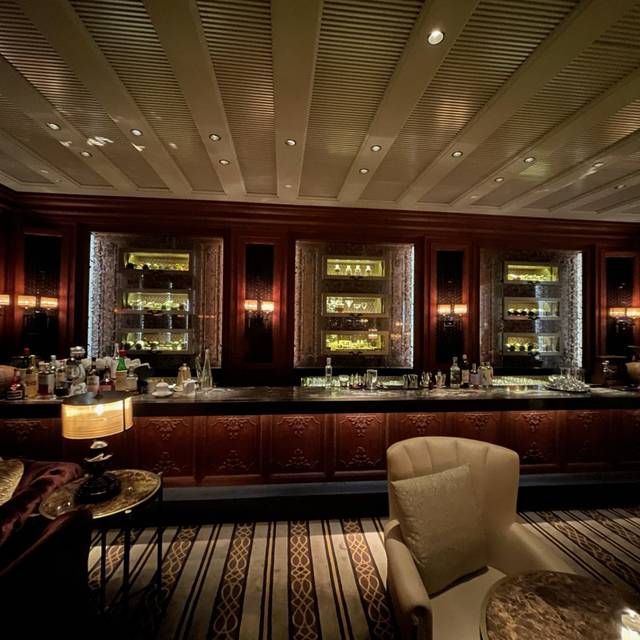 Four Seasons Hong Kong - Caprice Bar Restaurant - Hong Kong, Hong Kong ...