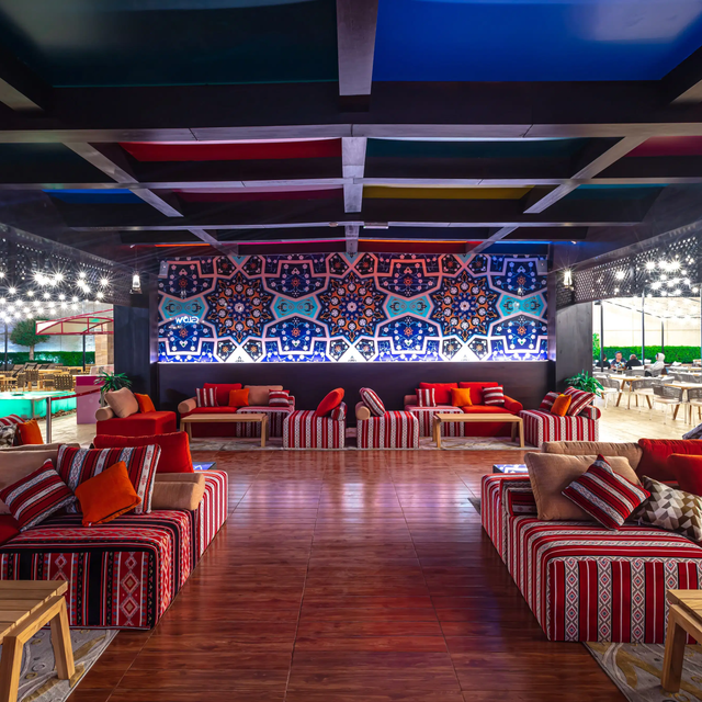 Glow Poolside Sports Bar - Aloft Abu Dhabi Restaurant - Abu Dhabi, Abu ...