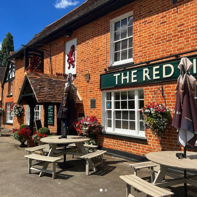 The Red Lion - Margaretting Restaurant - Ingatestone, Essex | OpenTable