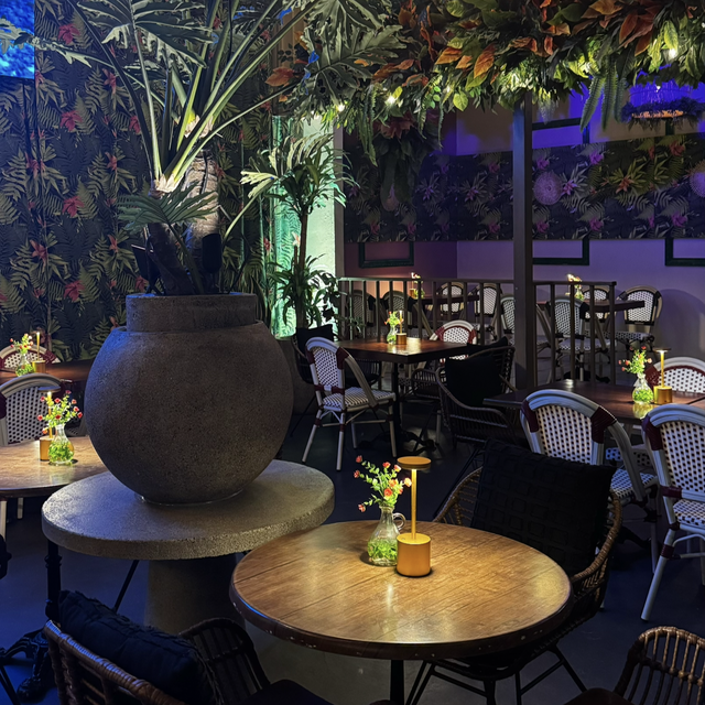 Lateral Restaurante - Updated 2025, International Restaurant in San ...