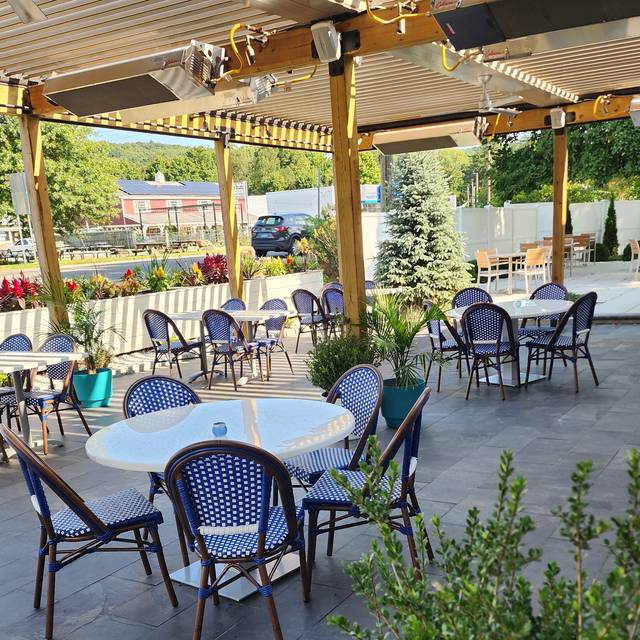 Good News Restaurant and Bar - Woodbury, CT | OpenTable