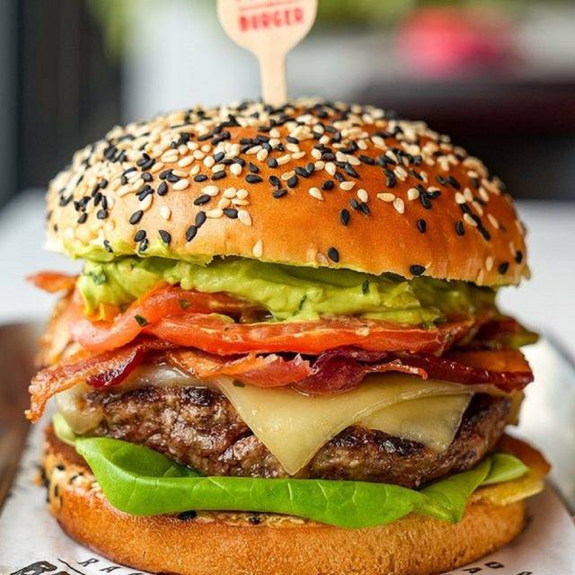 Gordon Ramsay Burger - Flamingo Las Vegas Restaurant - Las Vegas, NV ...