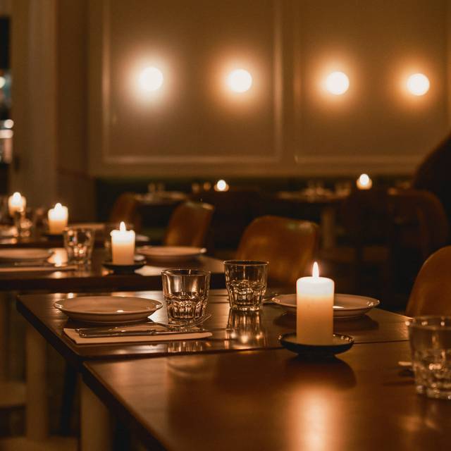 Restaurante Hausu - London, Greater London | OpenTable