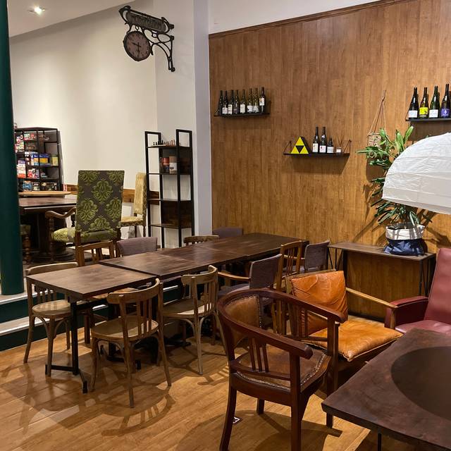 Loufoque Paris 9 Restaurant - Paris, Ile-de-France | OpenTable
