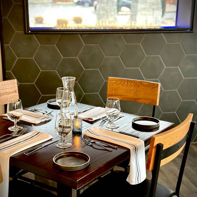 Graphite Restaurant - Columbia, IL | OpenTable