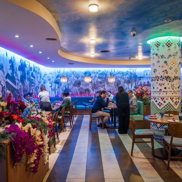 Le Lert Thai Restaurant - Toronto, ON | OpenTable