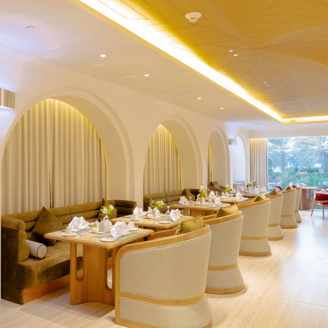 Al Hambra at The St. Regis Kuwait Restaurant - Al Kuwayt, Al Asimah ...
