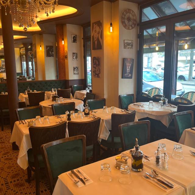 Le Colonel Restaurant - Paris, Ile-de-France | OpenTable