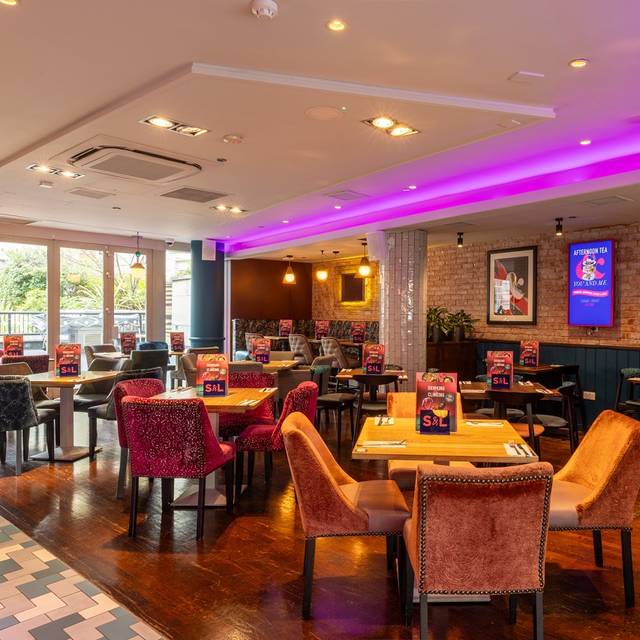 Slug & Lettuce Waterloo Restaurant - London | OpenTable