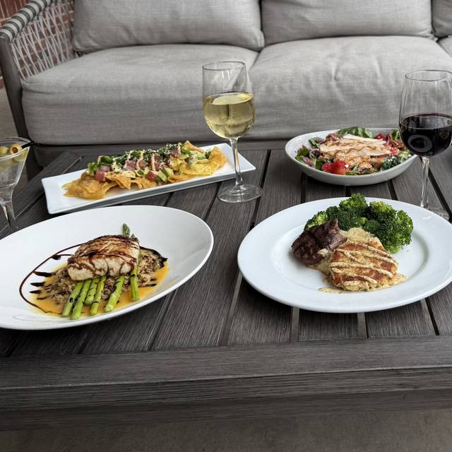 Red Rocks Cafe - Birkdale Village Restaurant - Huntersville, NC | OpenTable