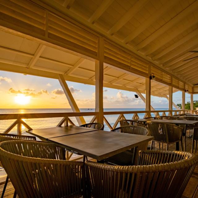 Restaurante Larry Rogers at Mullins Bay - Speightstown, Saint Peter ...