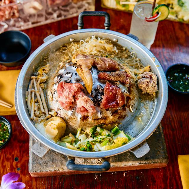 Restaurante Mr. Baan's Bar and Mookata - Phoenix, AZ | OpenTable