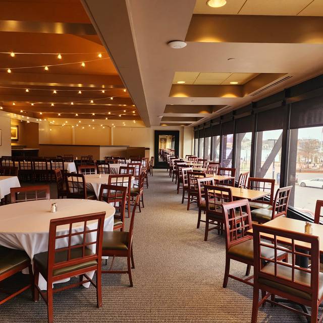 Latitude 38 Annapolis Restaurant - Annapolis, MD | OpenTable