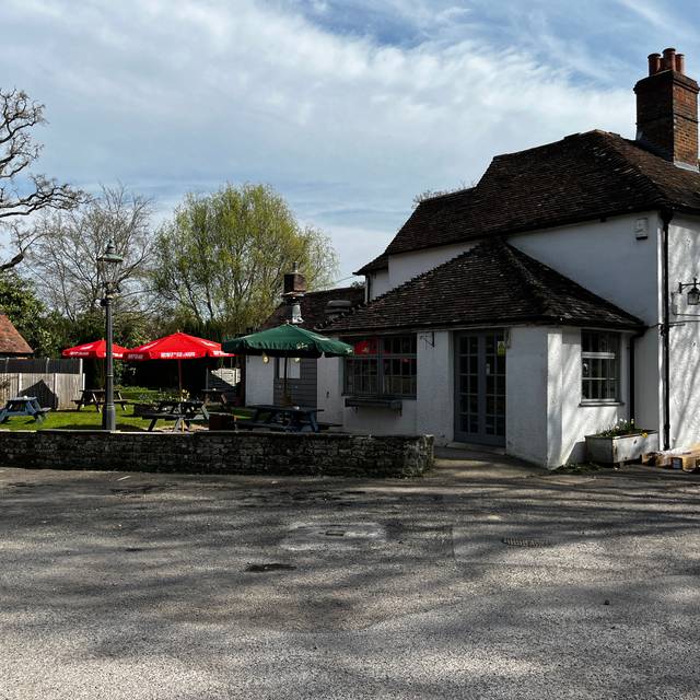 The Half Moon Restaurant - Midhurst, West Sussex | OpenTable