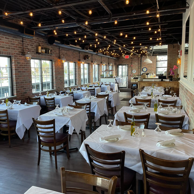 Catcher's Fish House Grille Restaurant - Freeport, NY | OpenTable