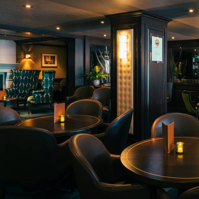 Clive's Classic Lounge - Victoria, BC | OpenTable