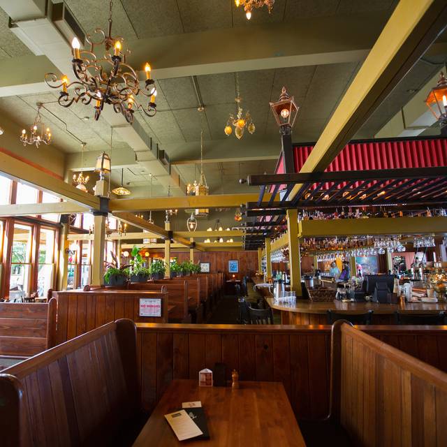 McMenamins Tavern on the Square Restaurant - Bothell, WA | OpenTable