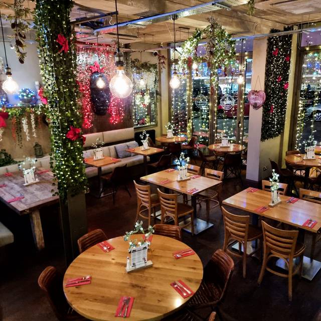 La Piazza Restaurant - Hove, Brighton and Hove | OpenTable