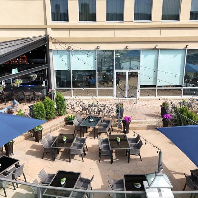 Riverside Bistro - Courtyard by Marriott Edmonton Restaurant - Edmonton ...
