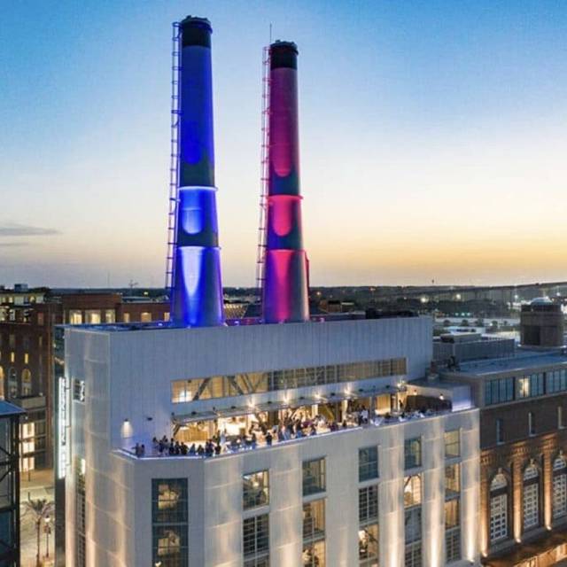 Electric Moon Skytop Lounge + Moon Deck Restaurant - Savannah, GA ...